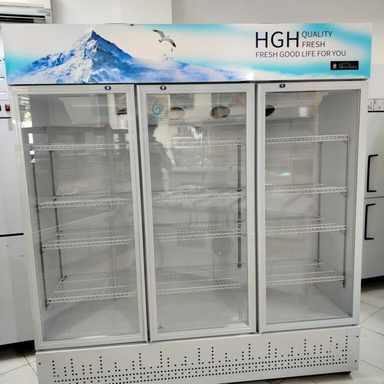 Showcase Chiller 3 Pintu Pintu Kaca BWE L1200 - CMC Solution
